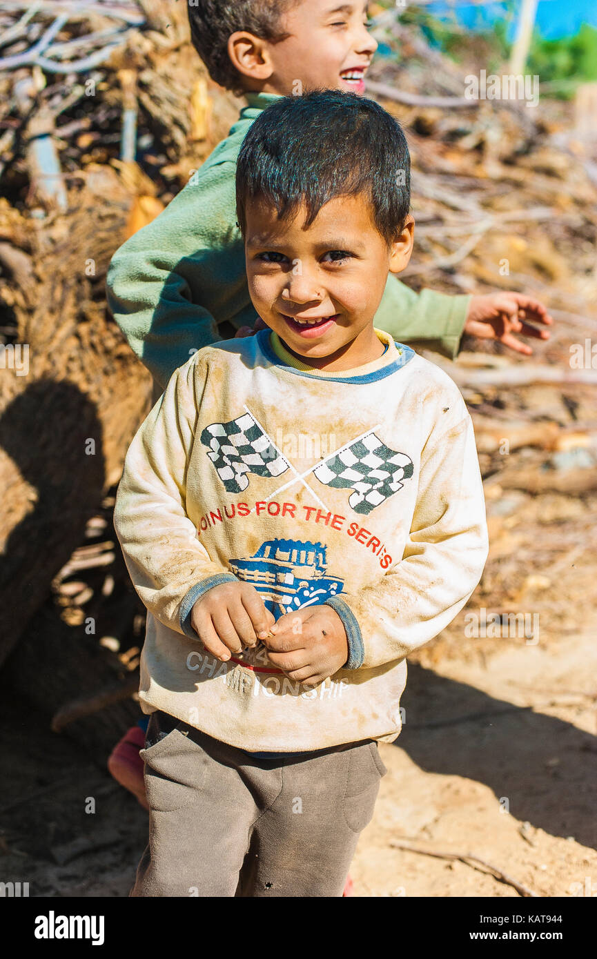 Arab children playing sport hi-res stock photography and images - Alamy