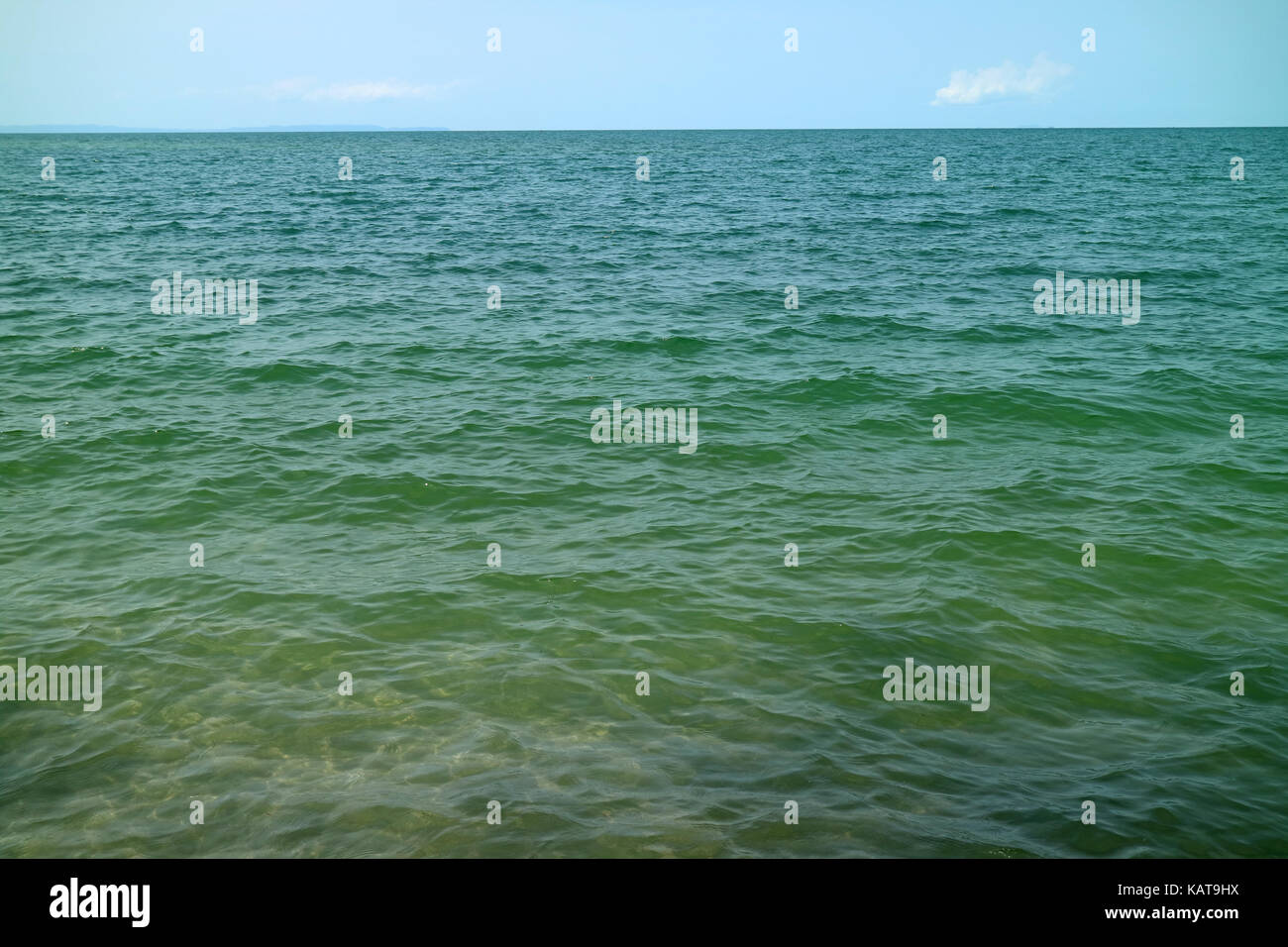Turquoise color sea water with easy waves on the surface, Thailand ...