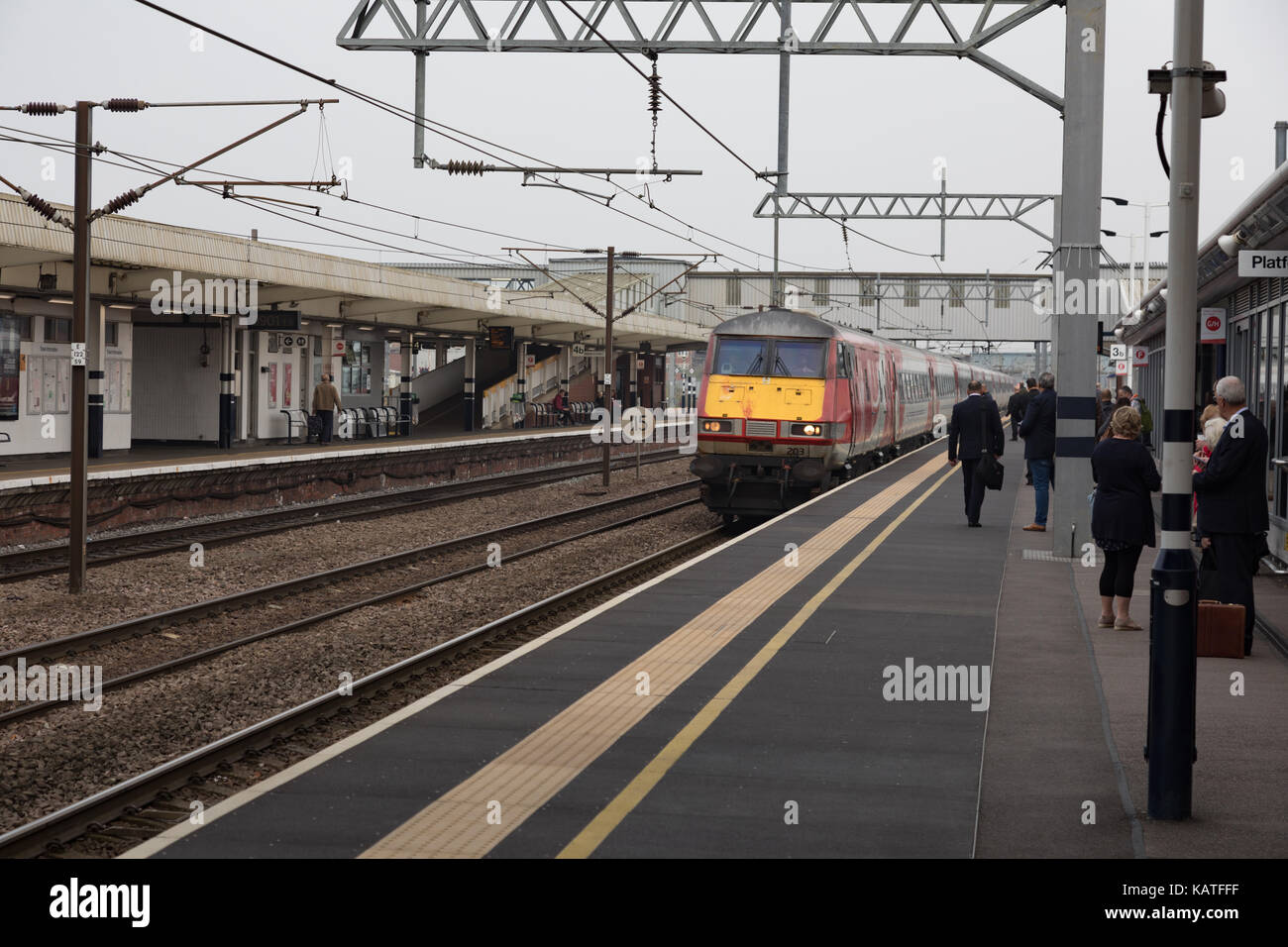 Peterborough station hi-res stock photography and images - Alamy