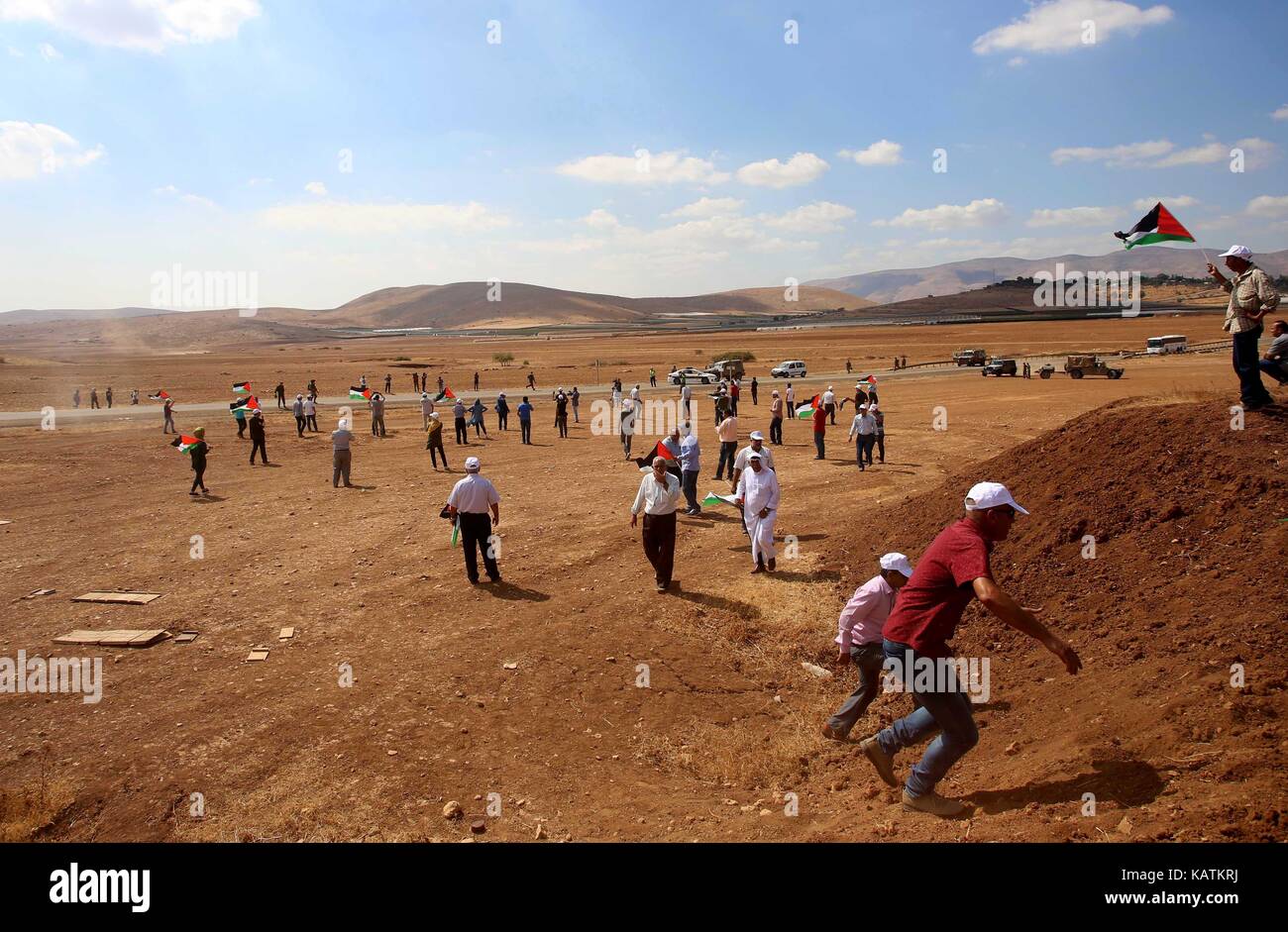 Tubas, West Bank, Palestinian Territory. 27th Sep, 2017. Palestinian ...