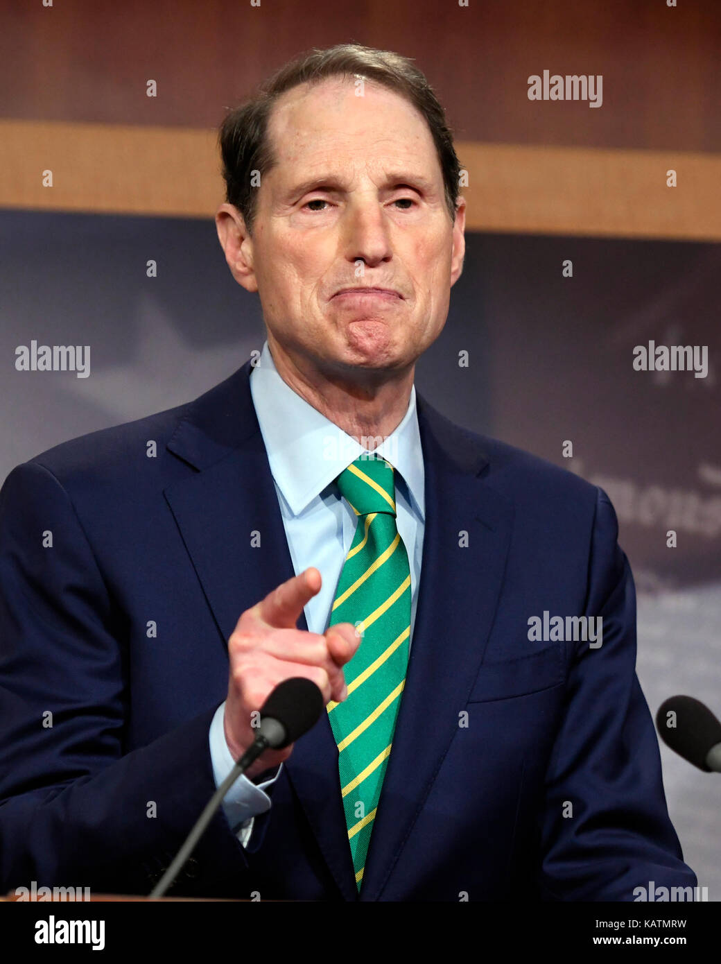 United States Senator Ron Wyden (Democrat of Oregon), the ranking ...