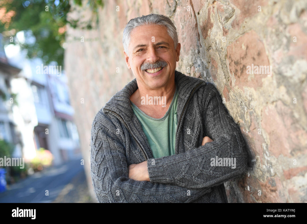 Former track and field athlete hi-res stock photography and images - Alamy