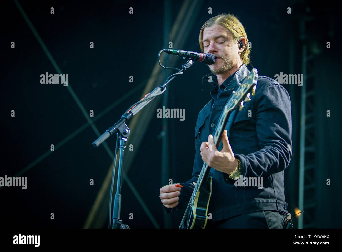 Band interpol hi-res stock photography and images - Alamy