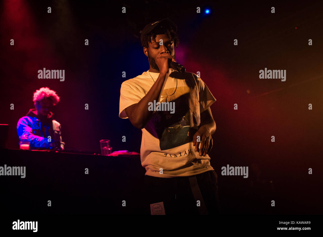 Isaiah rashad rapper hi-res stock photography and images - Alamy