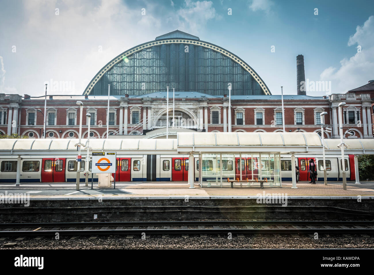Olympia the exhibition centre in west london hi-res stock photography ...