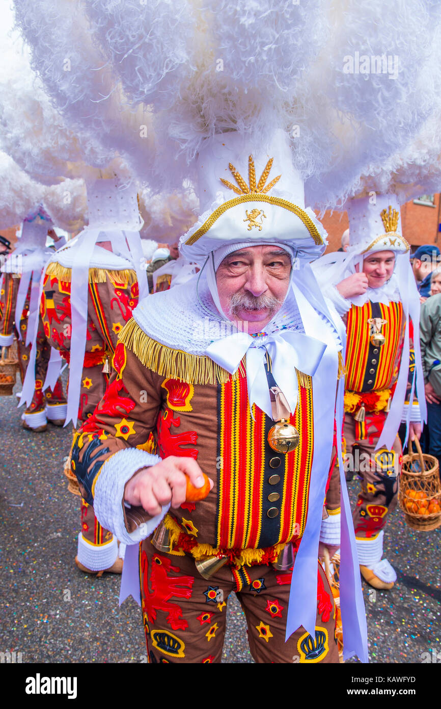 Festival carnival participants binche belgium hi-res stock photography ...