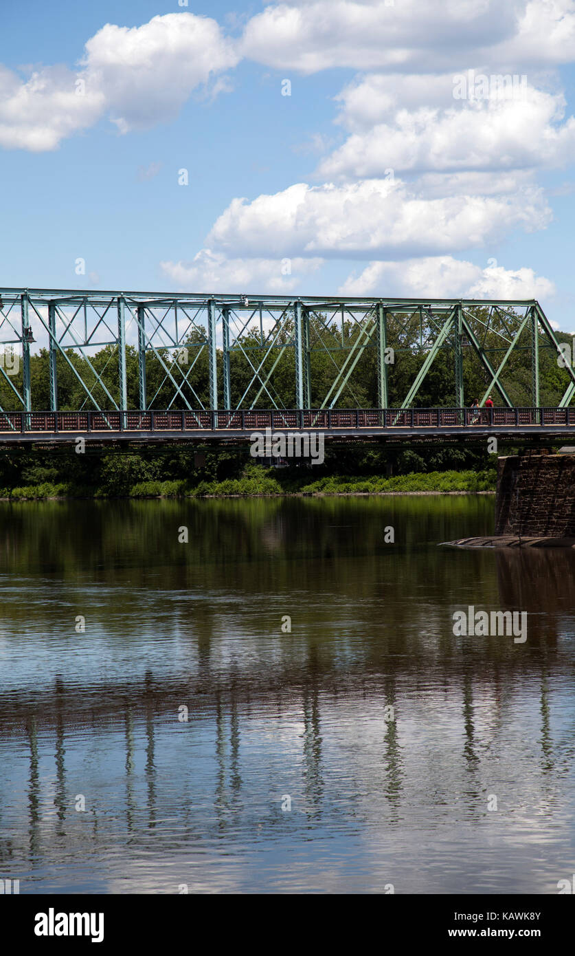 The new hope lambertville bridge hi-res stock photography and images ...