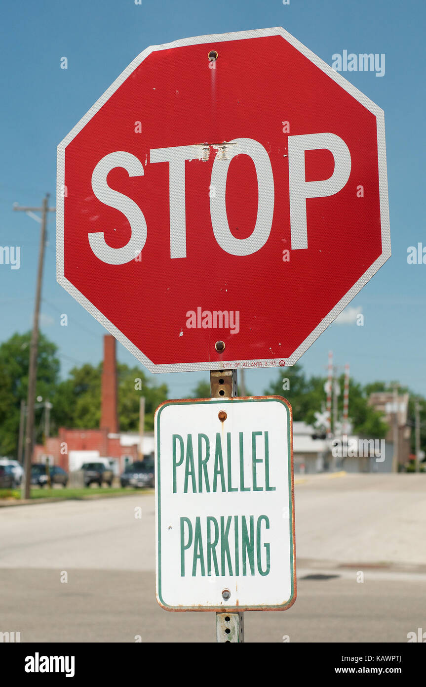 STOP sign in Atlanta, illinois on Route 66 Stock Photo - Alamy