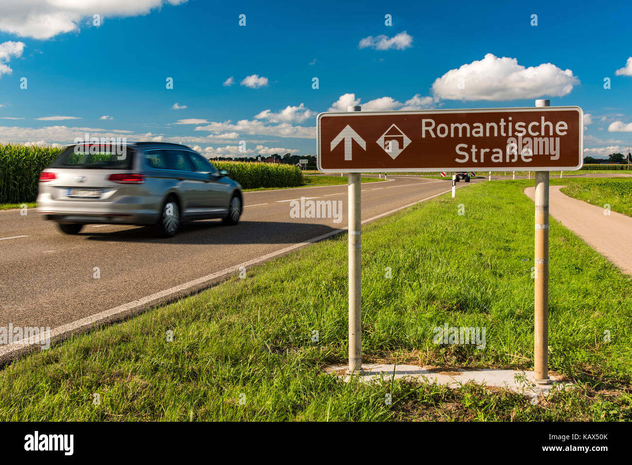 Car lane sign hi-res stock photography and images - Alamy