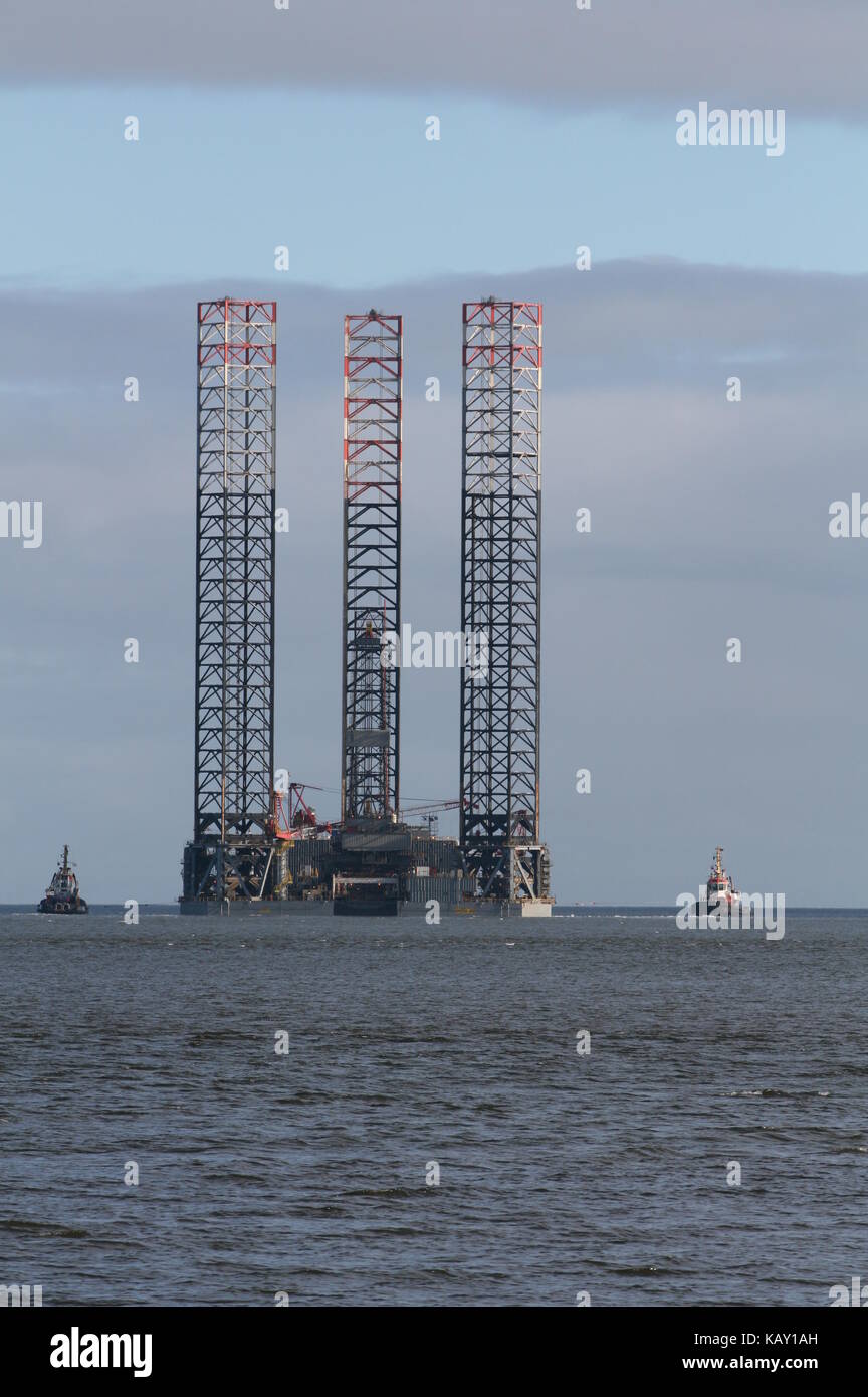 Oil rig under tow in Tay Estuary Scotland 12th February 2010 Stock ...