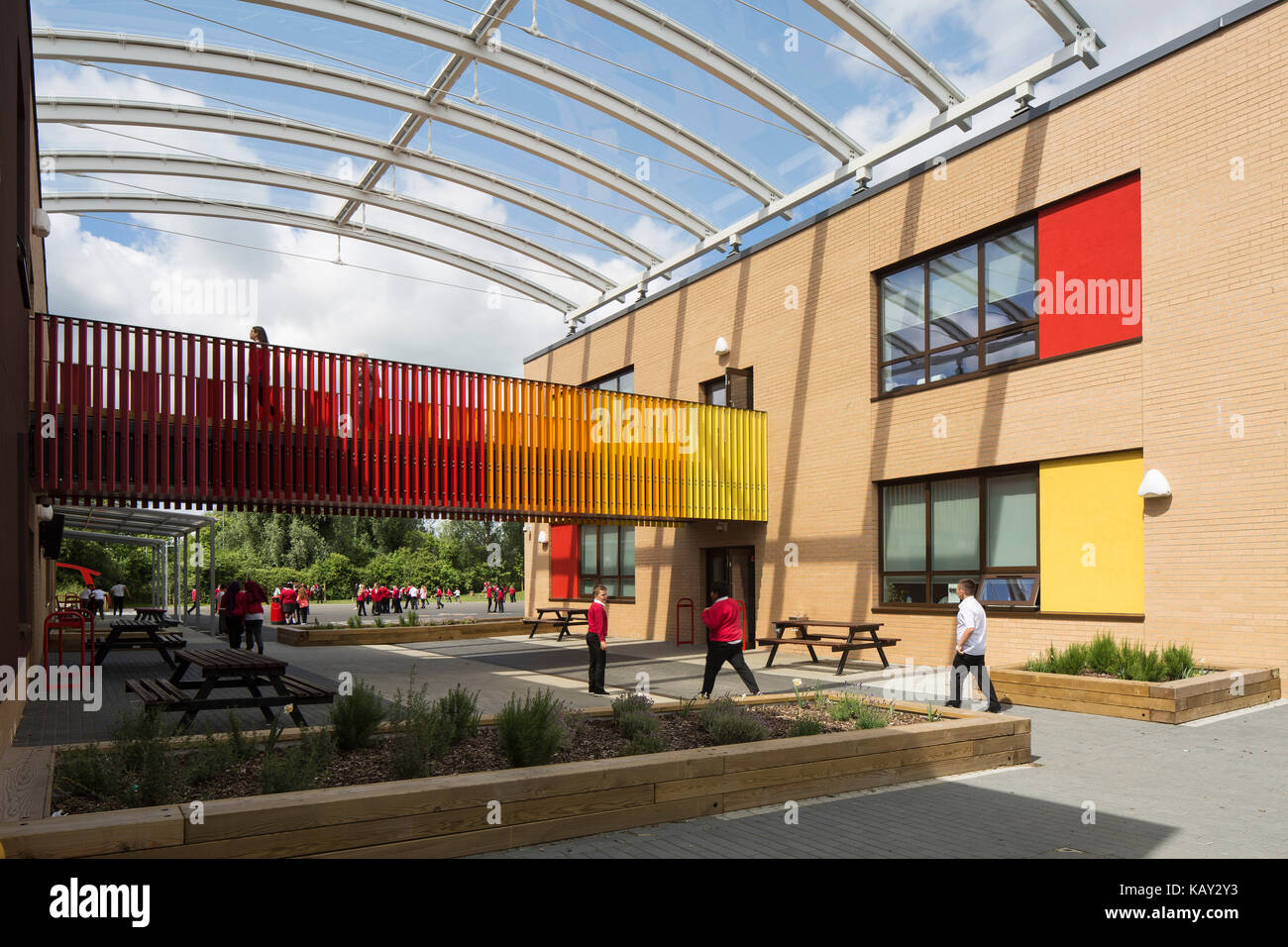 Exterior view of linkway between teaching blocks. Jubilee Wood Primary ... Exterior view of linkway between teaching blocks. Jubilee Wood Primary ...