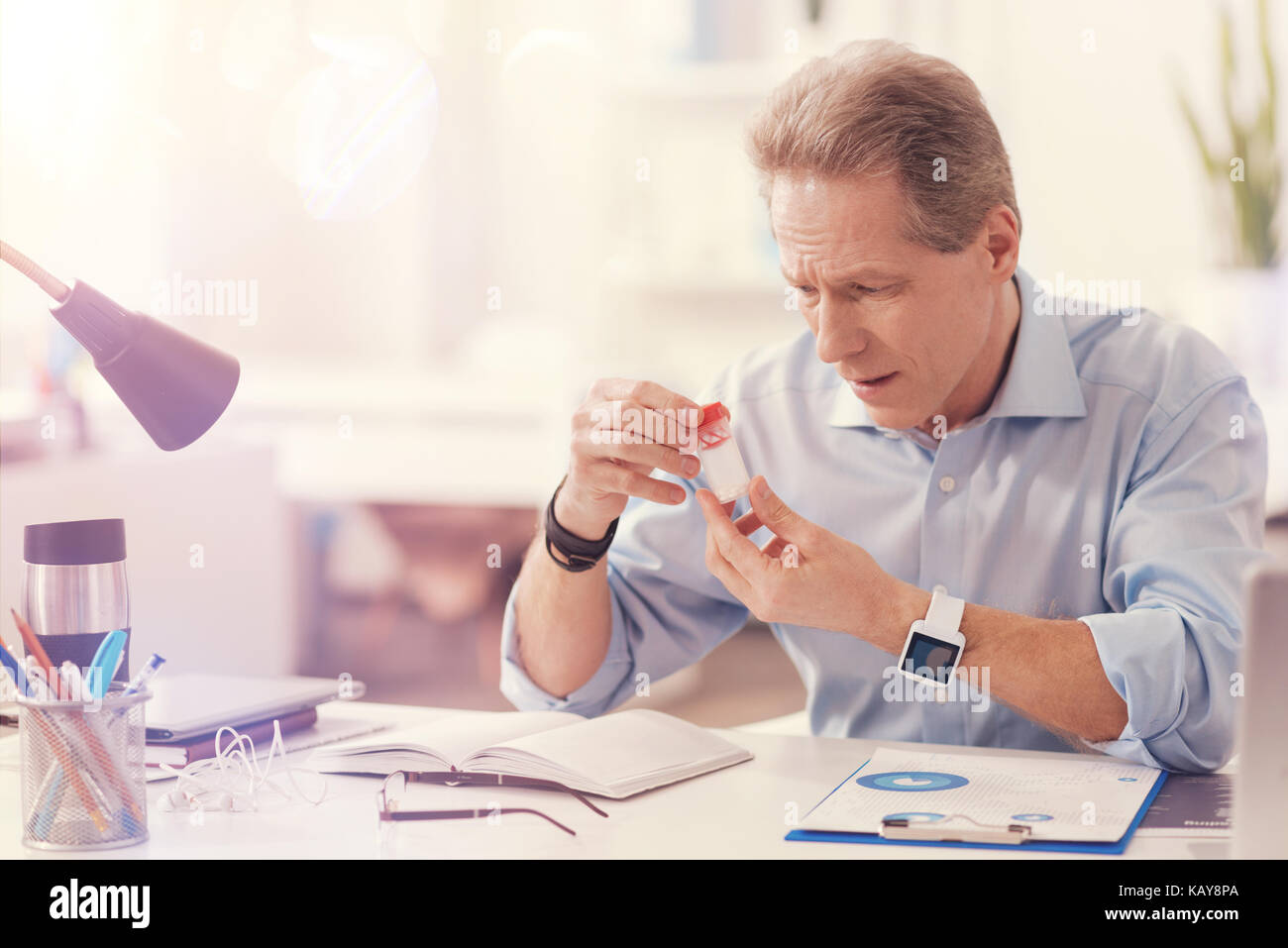 Sick adult hi-res stock photography and images - Alamy