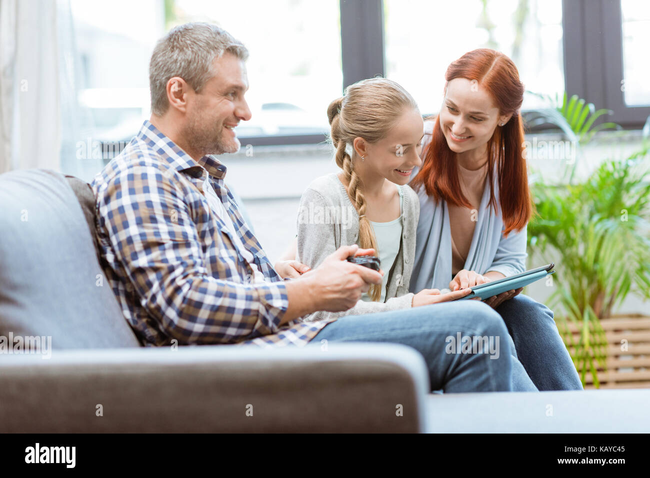Electronic devices family hi-res stock photography and images - Alamy
