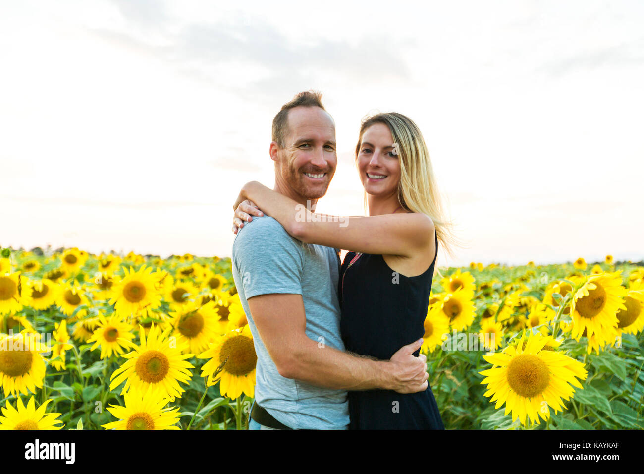 Couple fun fields hi-res stock photography and images - Alamy