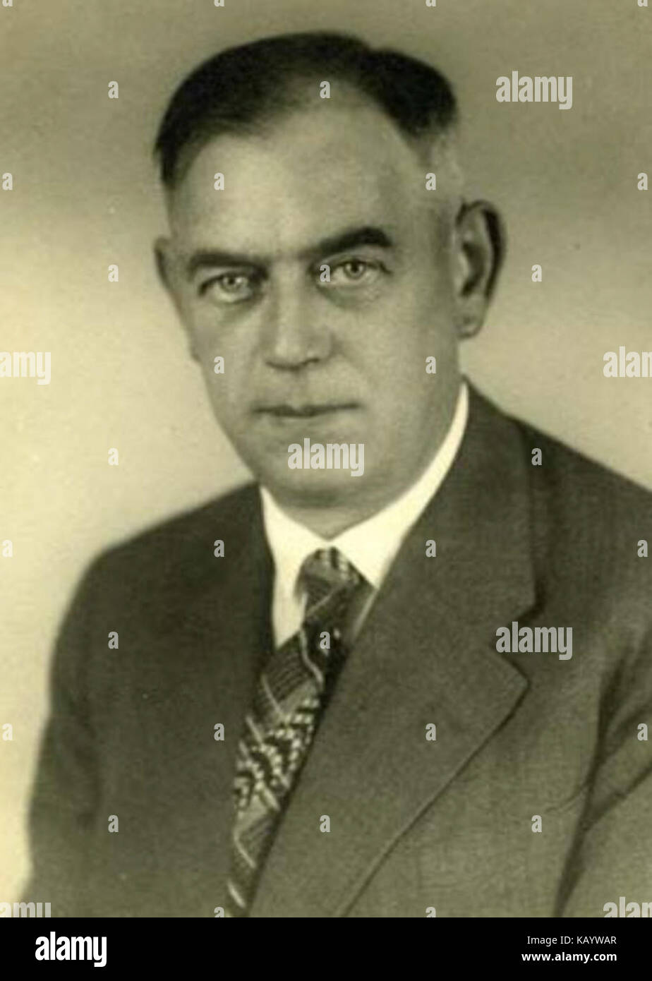A photograph from 1913 of Willy ter Hell, possibly a historical figure ...