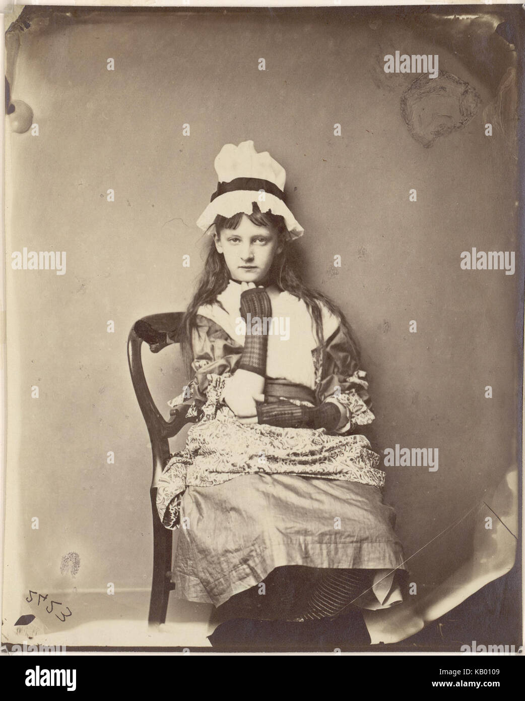 Xie Kitchin as Penelope Boothby Stock Photo - Alamy