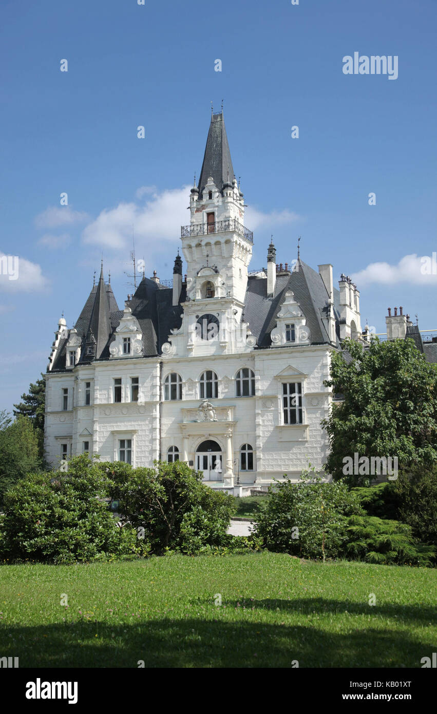 Budmerice castle hi-res stock photography and images - Alamy