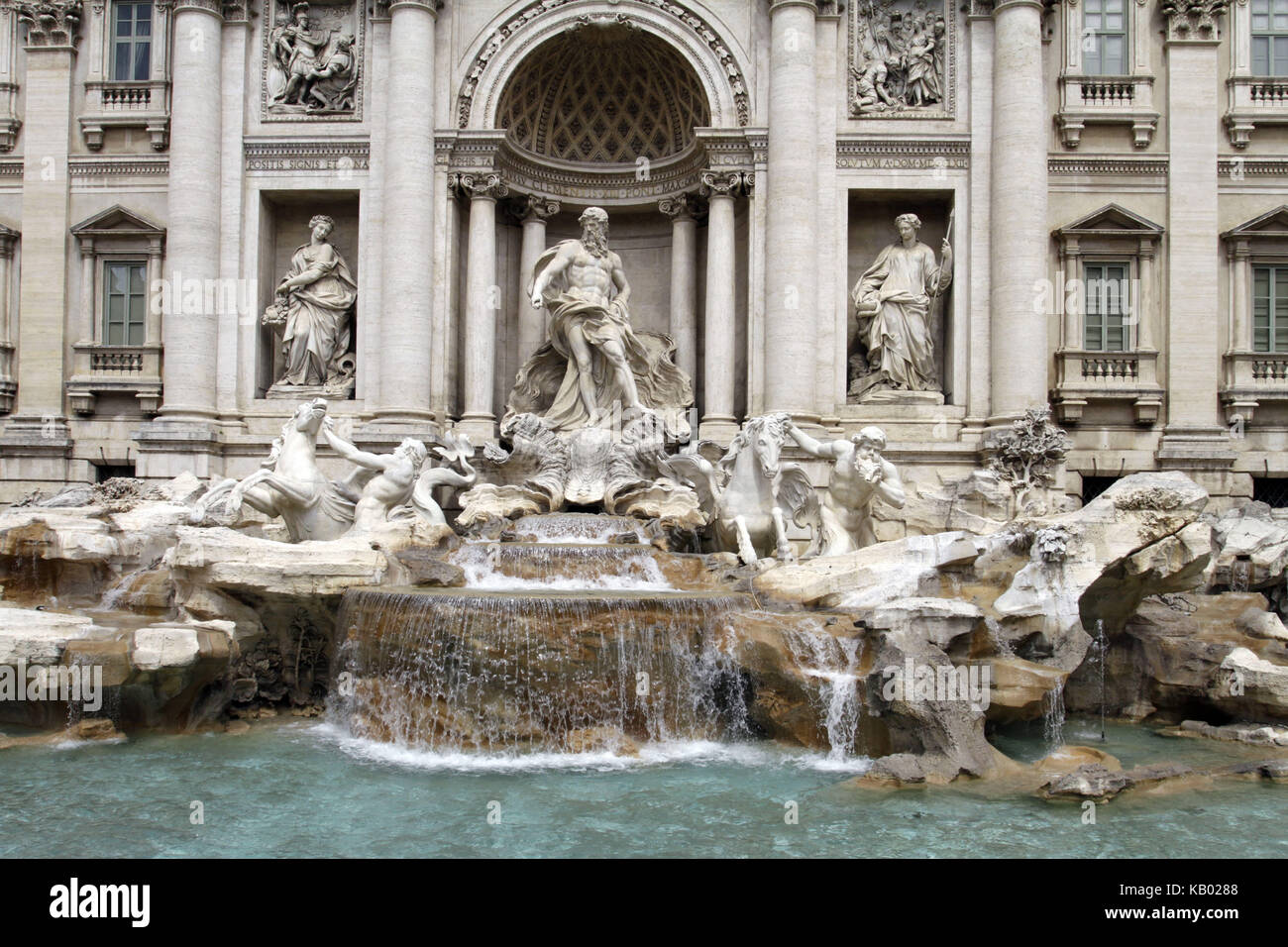 Italy, Rome, well, Fontana di Trevi Stock Photo - Alamy