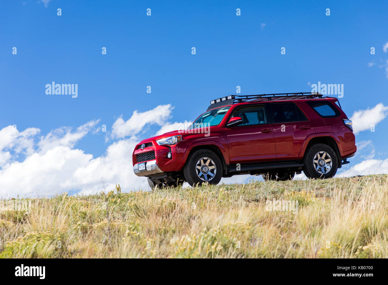 Car 4wd hi-res stock photography and images - Alamy