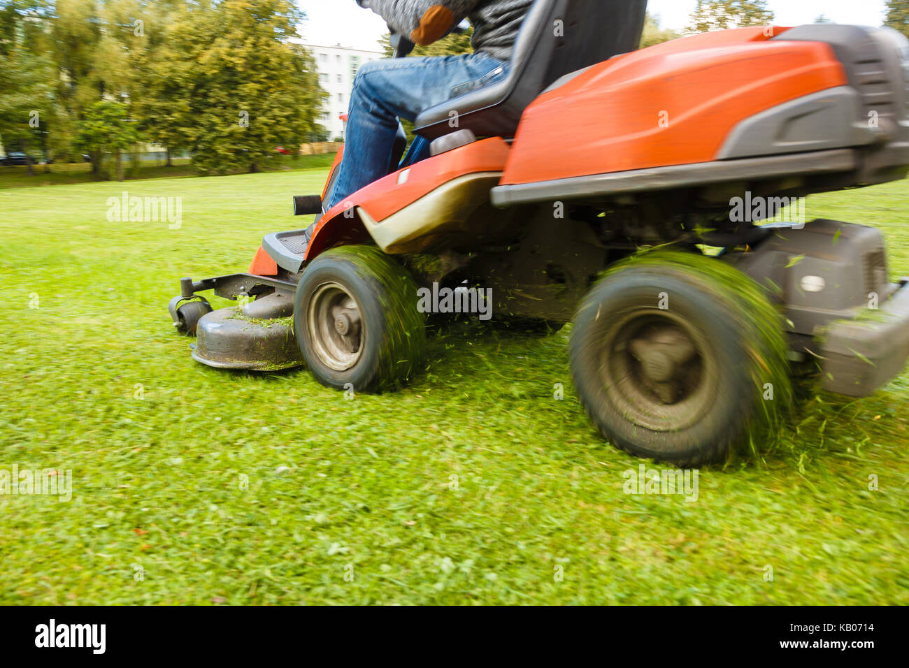 Driving a lawn mover hi-res stock photography and images - Alamy