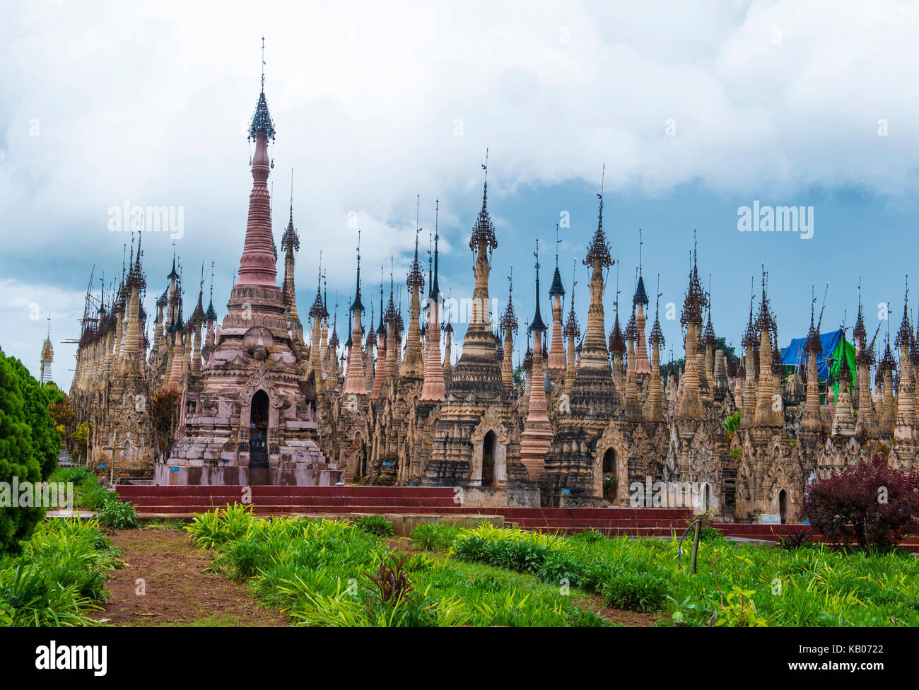 The Kakku pagoda in Shan state Myanmar Stock Photo - Alamy
