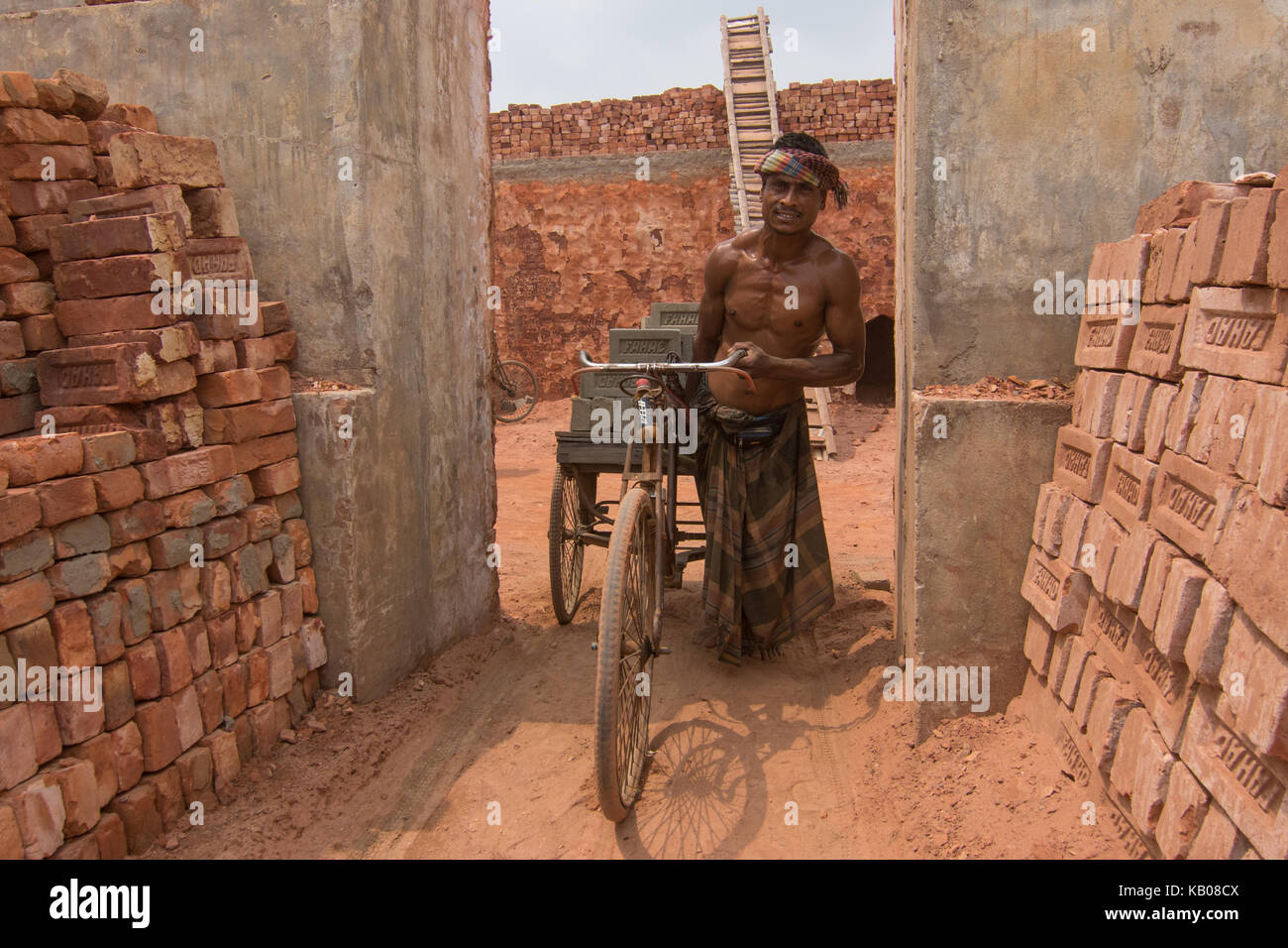 Bricklaying india hi-res stock photography and images - Alamy