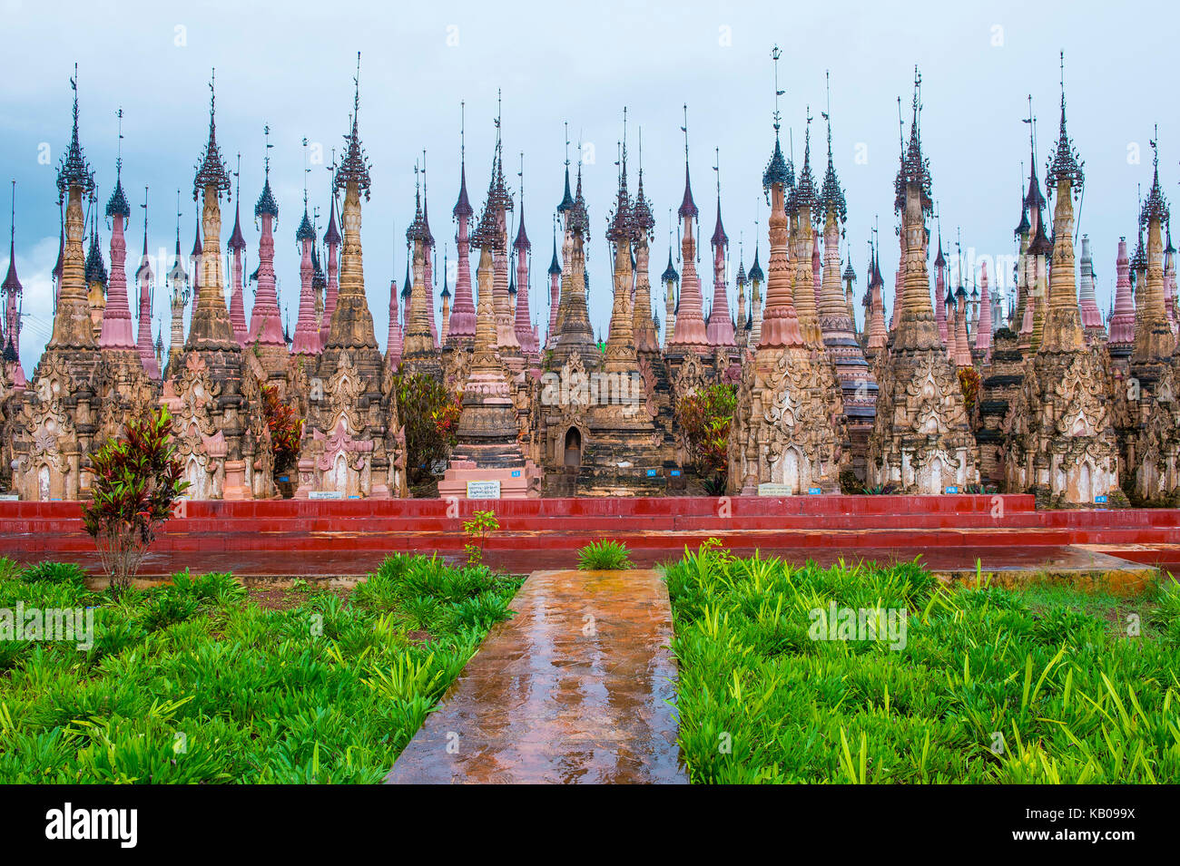 The Kakku pagoda in Shan state Myanmar Stock Photo - Alamy