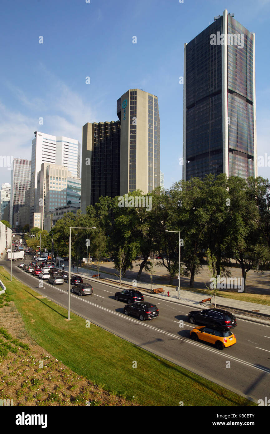 High rise entrance hi-res stock photography and images - Alamy
