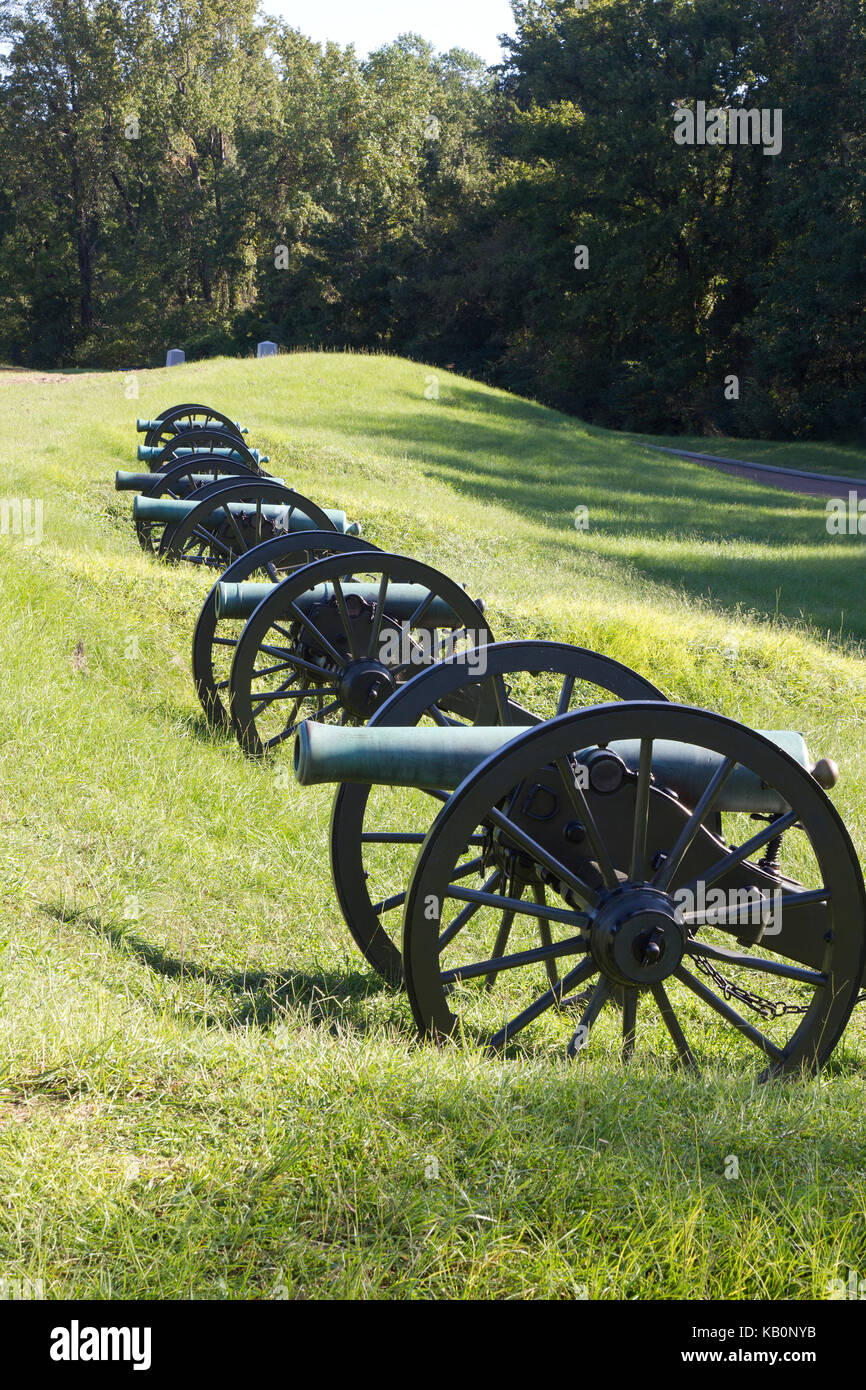 Cannons on the Vicksburg Battlefield Stock Photo - Alamy