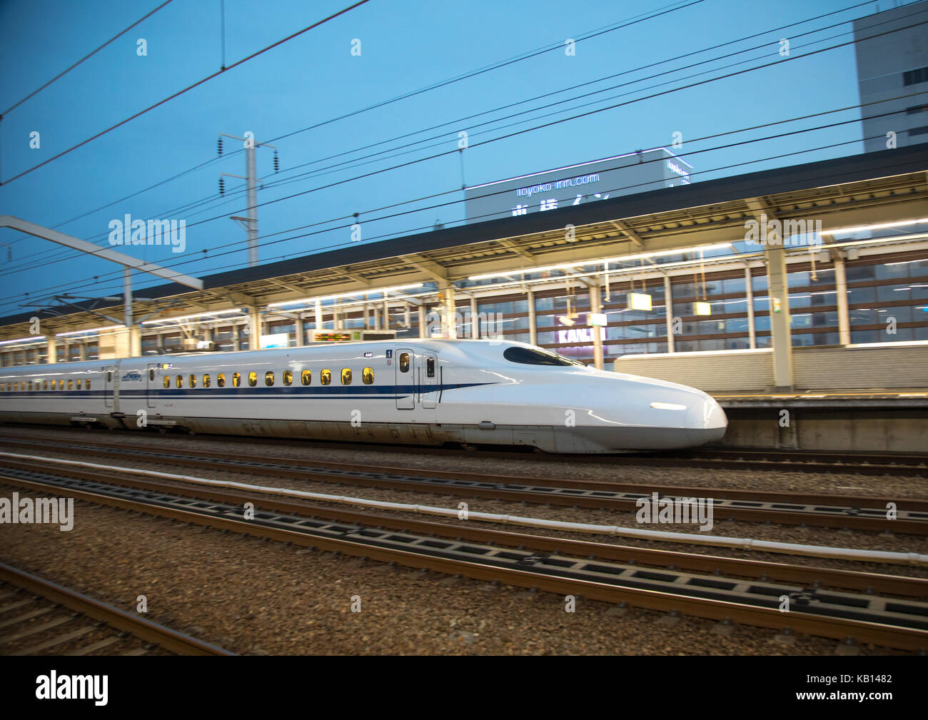 Shinkansen train at himeji station hi-res stock photography and images - Alamy