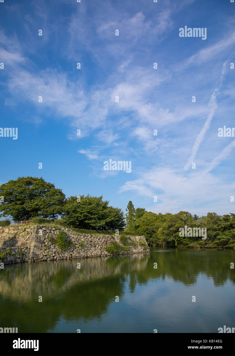 The moats in front of the famous himeji castle used by shoguns and ...