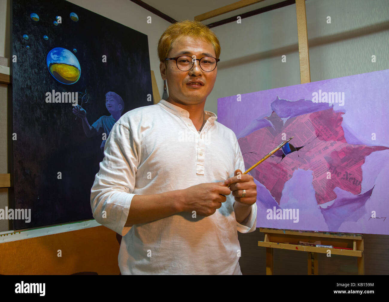 Former north korea propaganda artist called oh sung-cheol in his ...