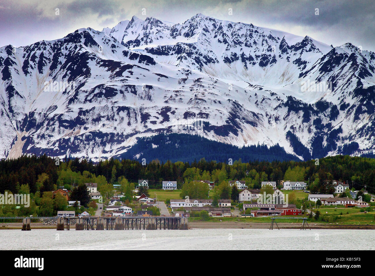 Alaskan houses hi-res stock photography and images - Alamy