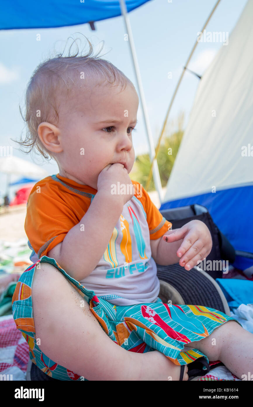 Baby pic hi-res stock photography and images - Alamy