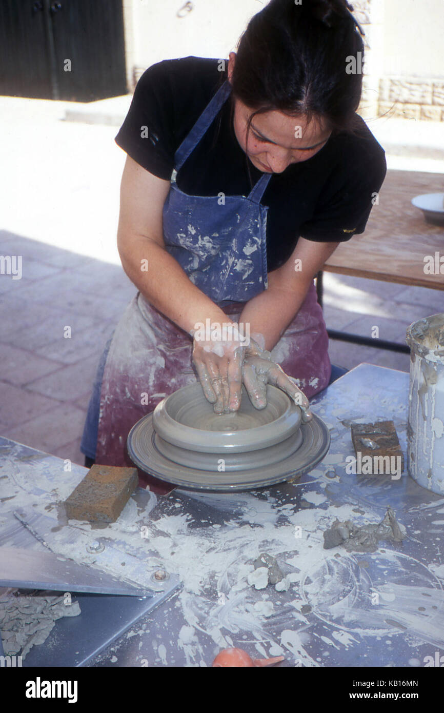 Pottery handwork hi-res stock photography and images - Alamy