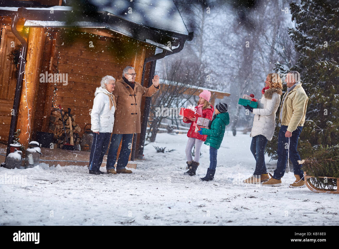 Welcome home gathering hi-res stock photography and images - Alamy