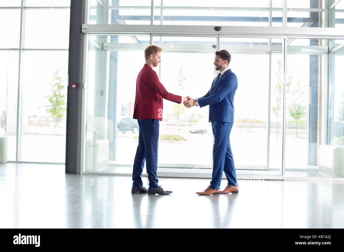 Company greeting hi-res stock photography and images - Alamy
