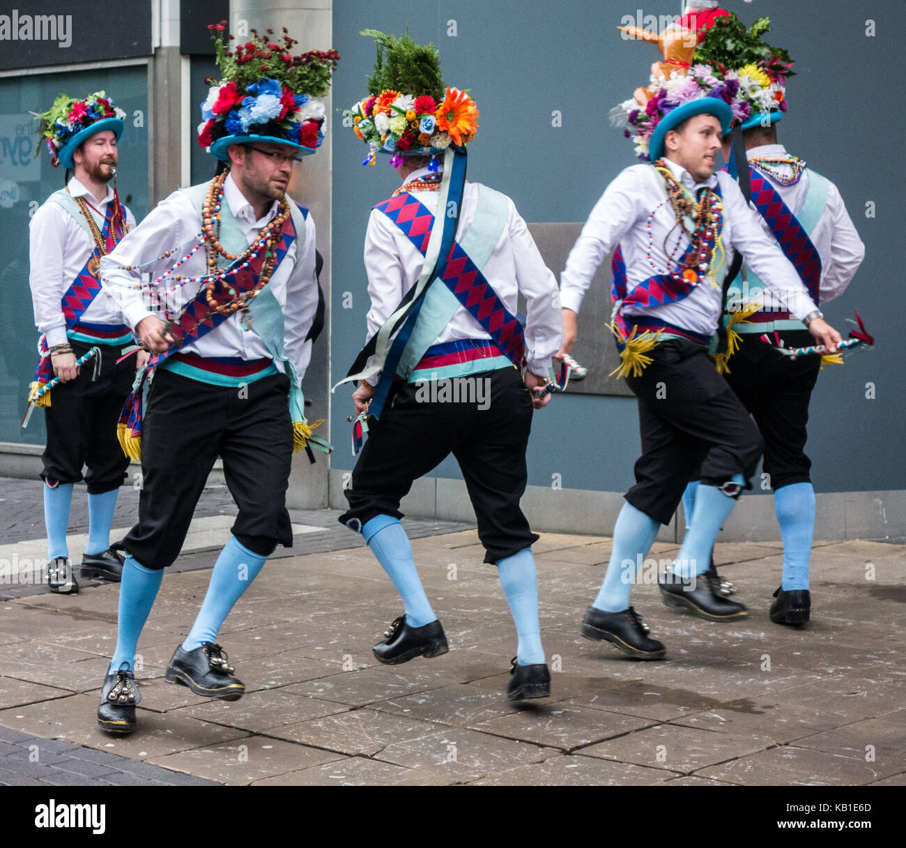 Morris dancing in Birmingham Stock Photo - Alamy