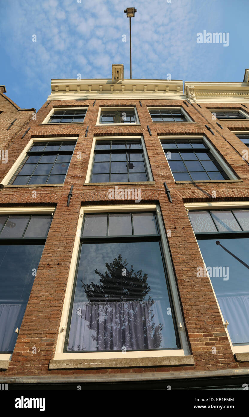 Anne frank house amsterdam window hi-res stock photography and images ...