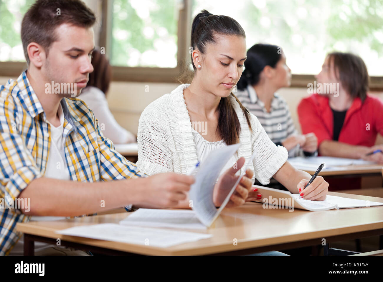Class school couple not talk hi-res stock photography and images - Alamy