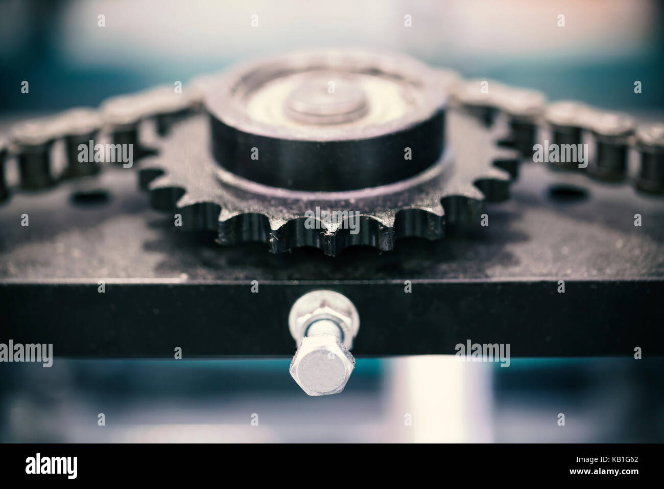 Rotating gears hi-res stock photography and images - Alamy