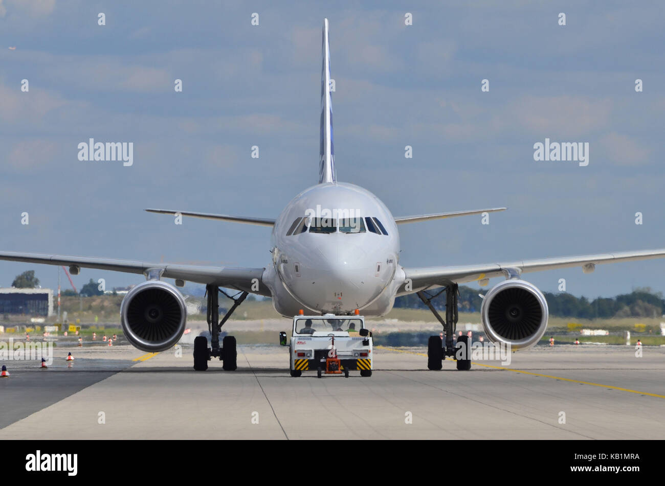 A320 on runway hi-res stock photography and images - Alamy