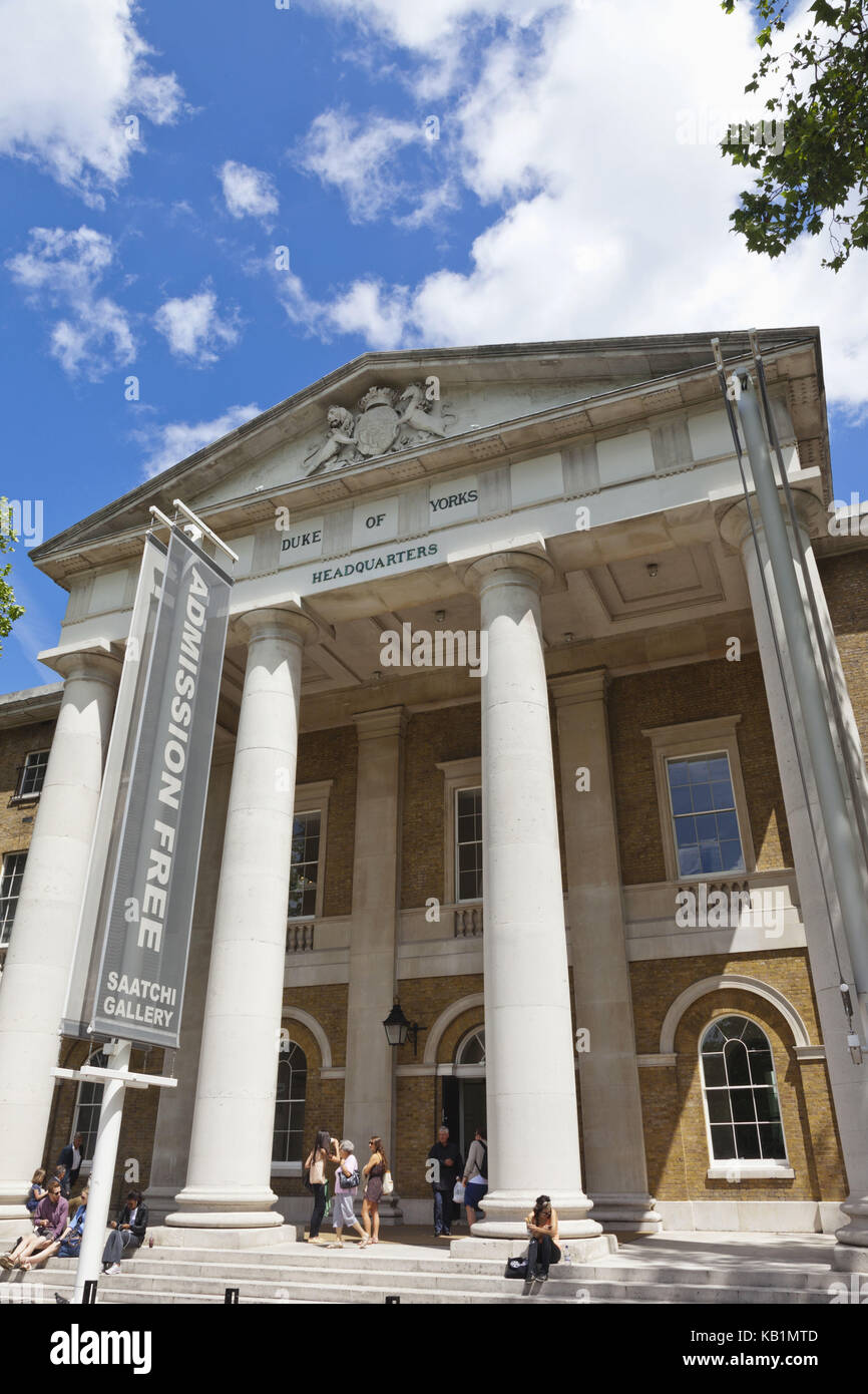 Saatchi Gallery London Stock Photos & Saatchi Gallery London Stock ...