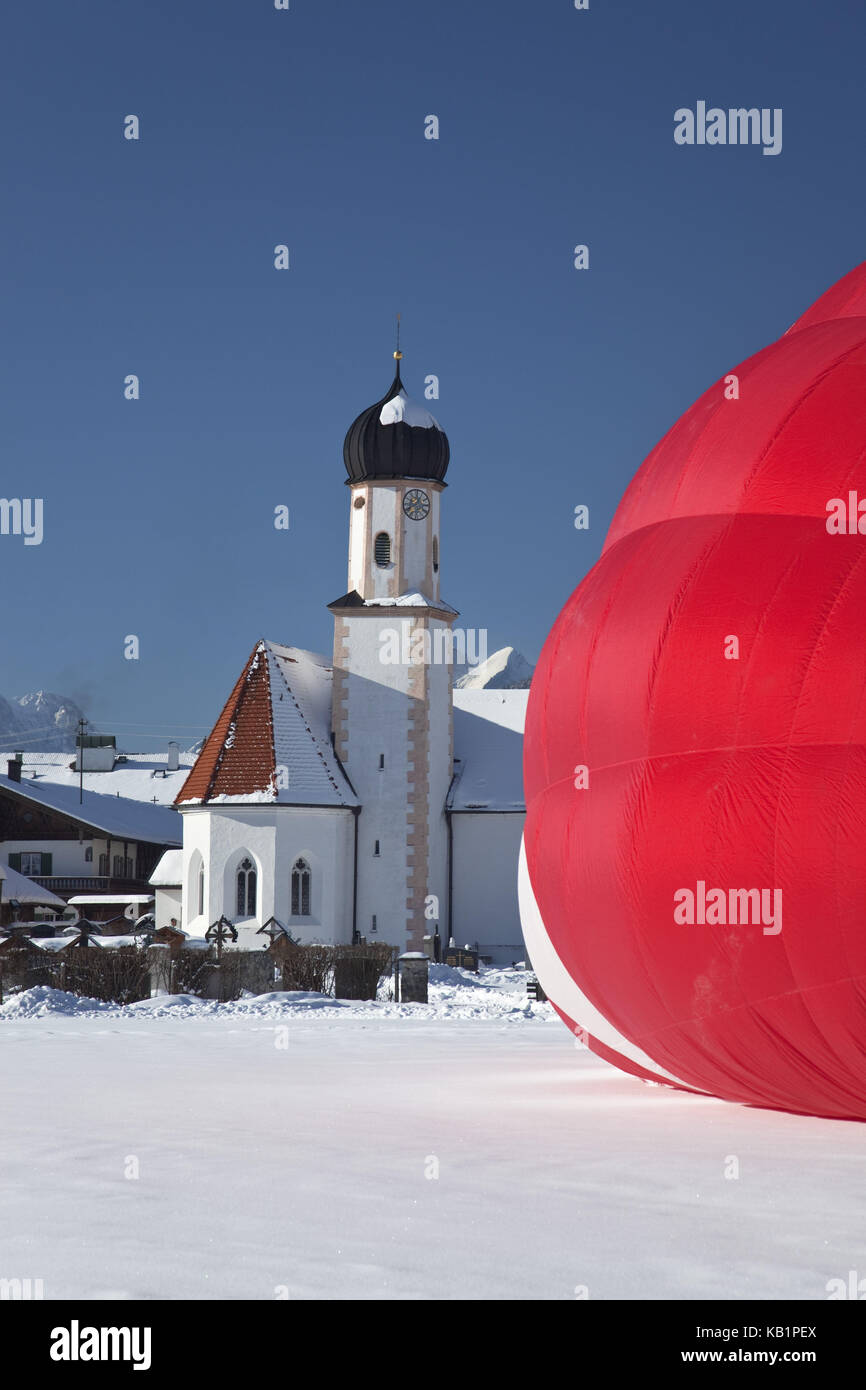 Construction of a hot-air balloon for a balloon ride in the foothills ...