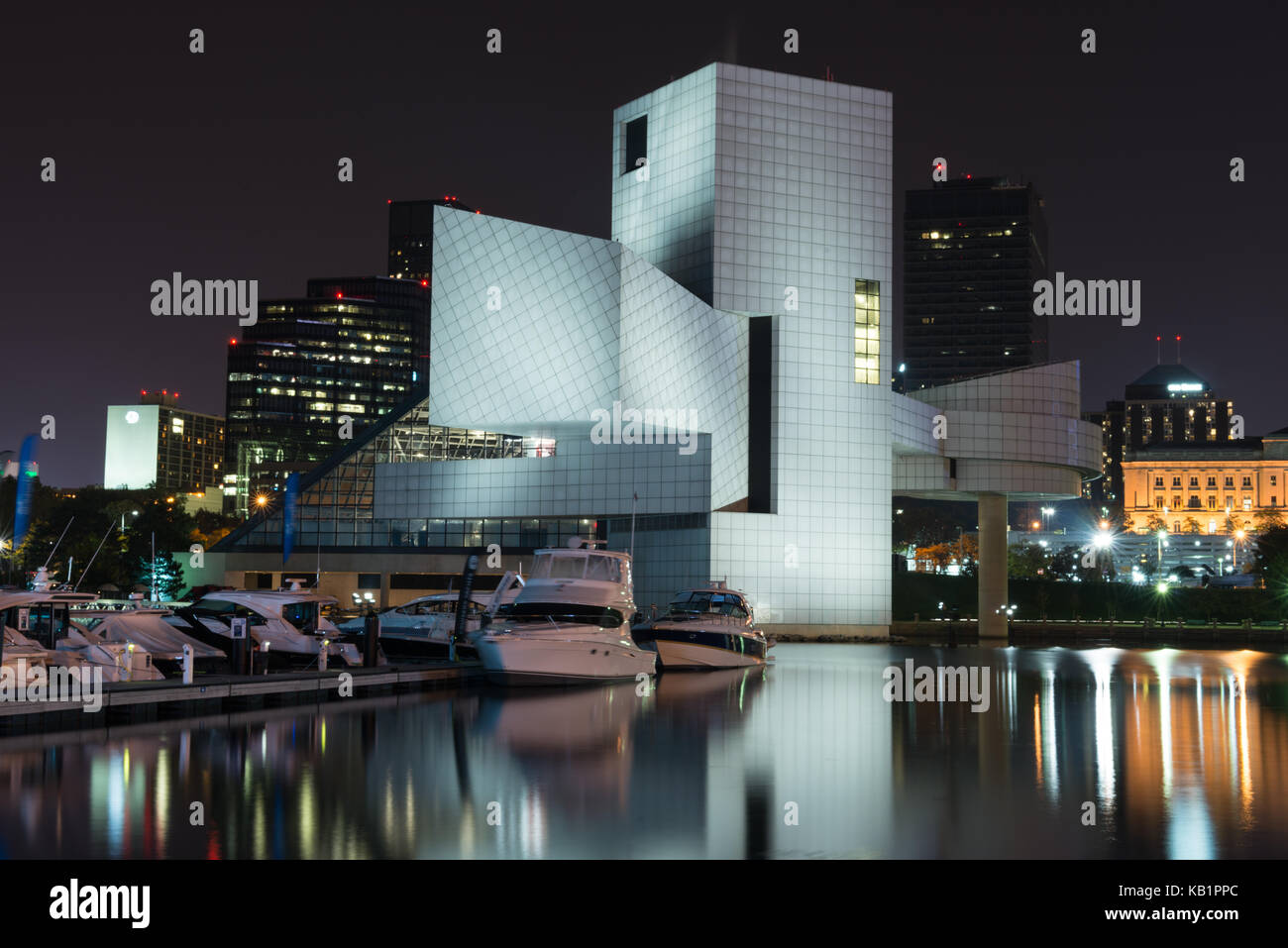 Downtown cleveland skyscraper hi-res stock photography and images - Alamy