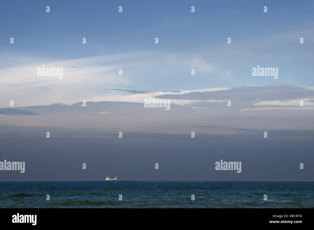 Ship cropped hi-res stock photography and images - Alamy