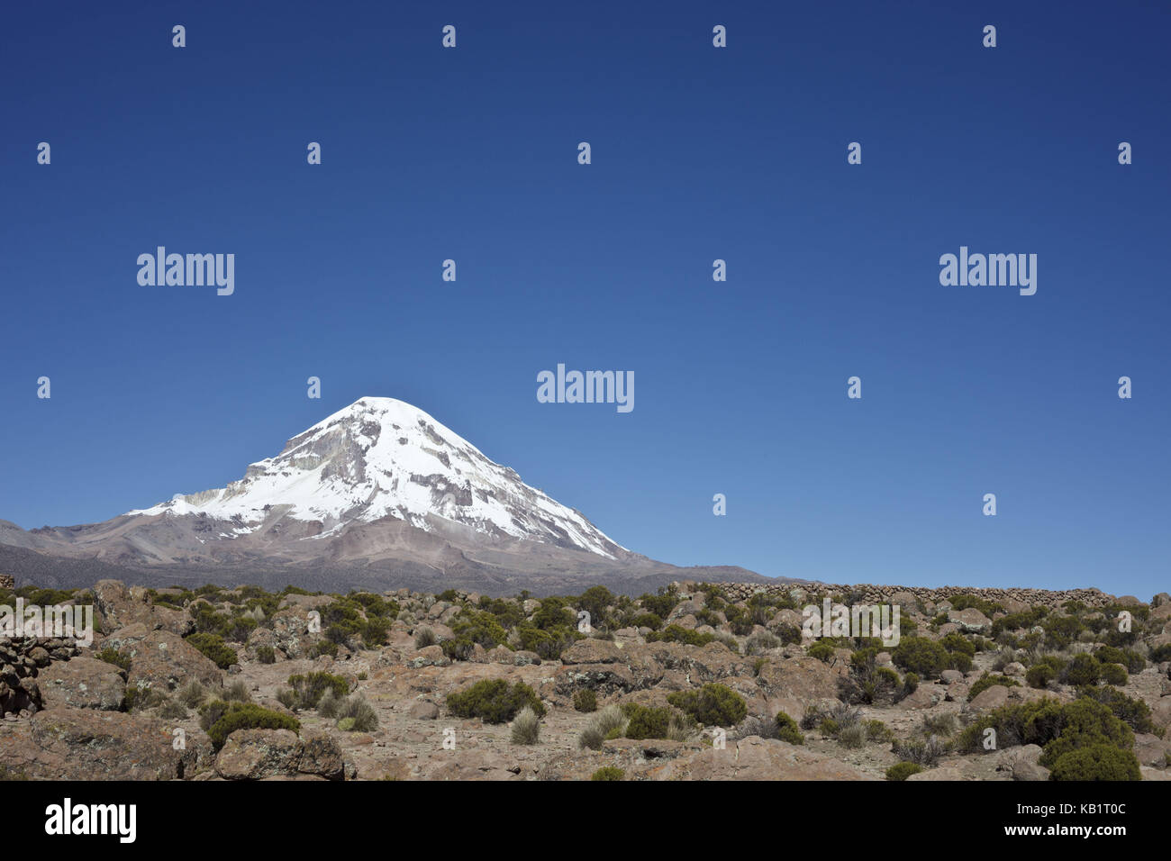 Sajama mountains hi-res stock photography and images - Alamy