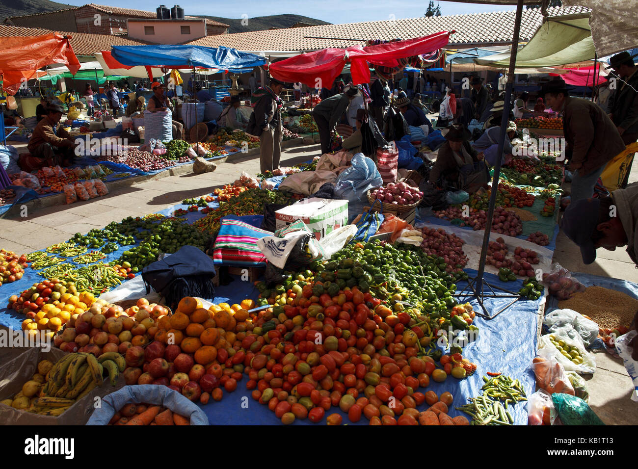Quechua hi-res stock photography and images - Alamy