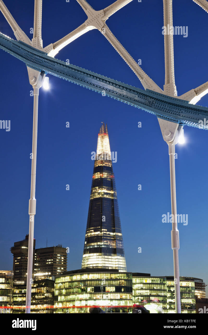 The shard in england hi-res stock photography and images - Alamy