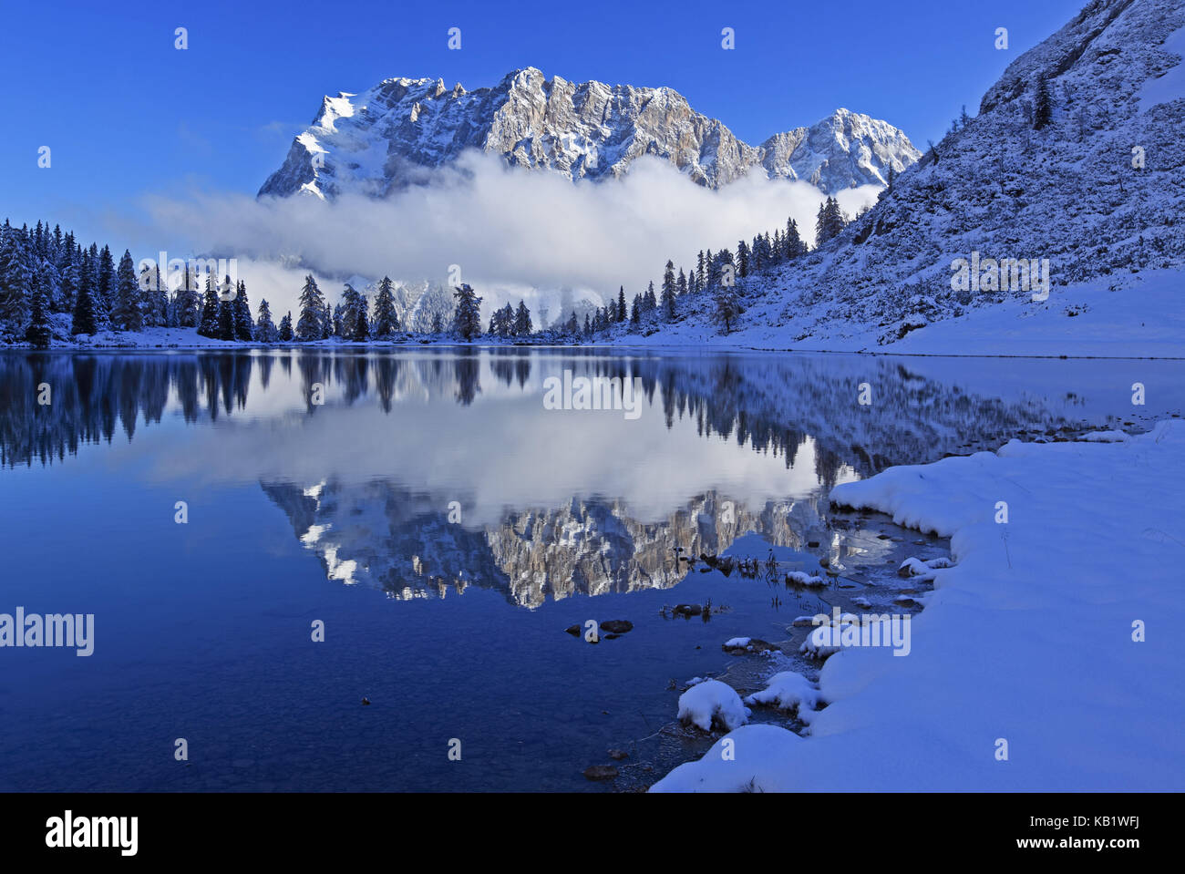 Austria, Tyrol, Mieming range, Seebensee, Zugspitze (mountain ...